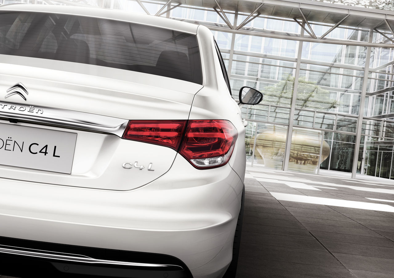 Citroën C4 L, la berlina más elegante de la familia