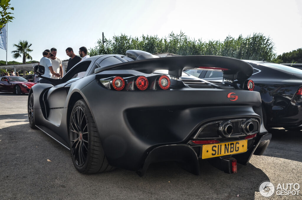 Sin R1 RS: el superdeportivo búlgaro con motor Chevy