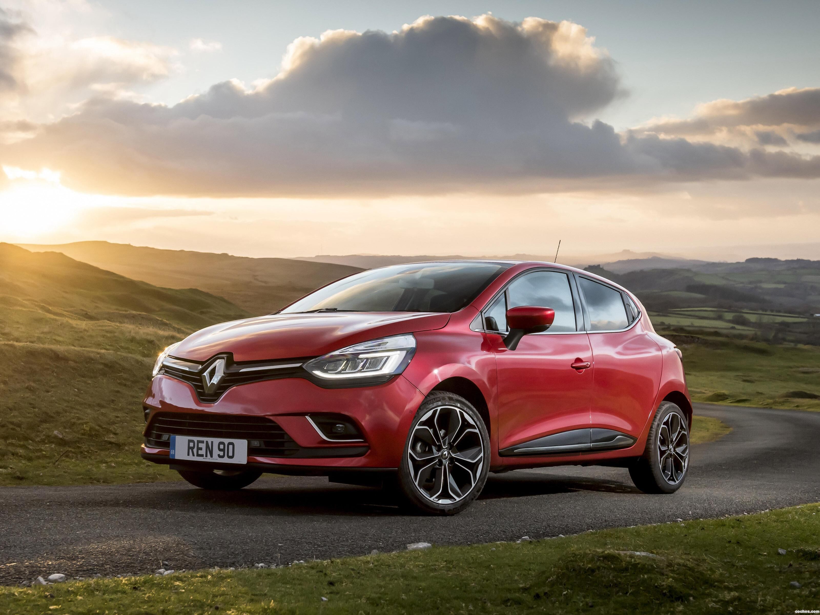 Fotos de Renault Clio UK 2016