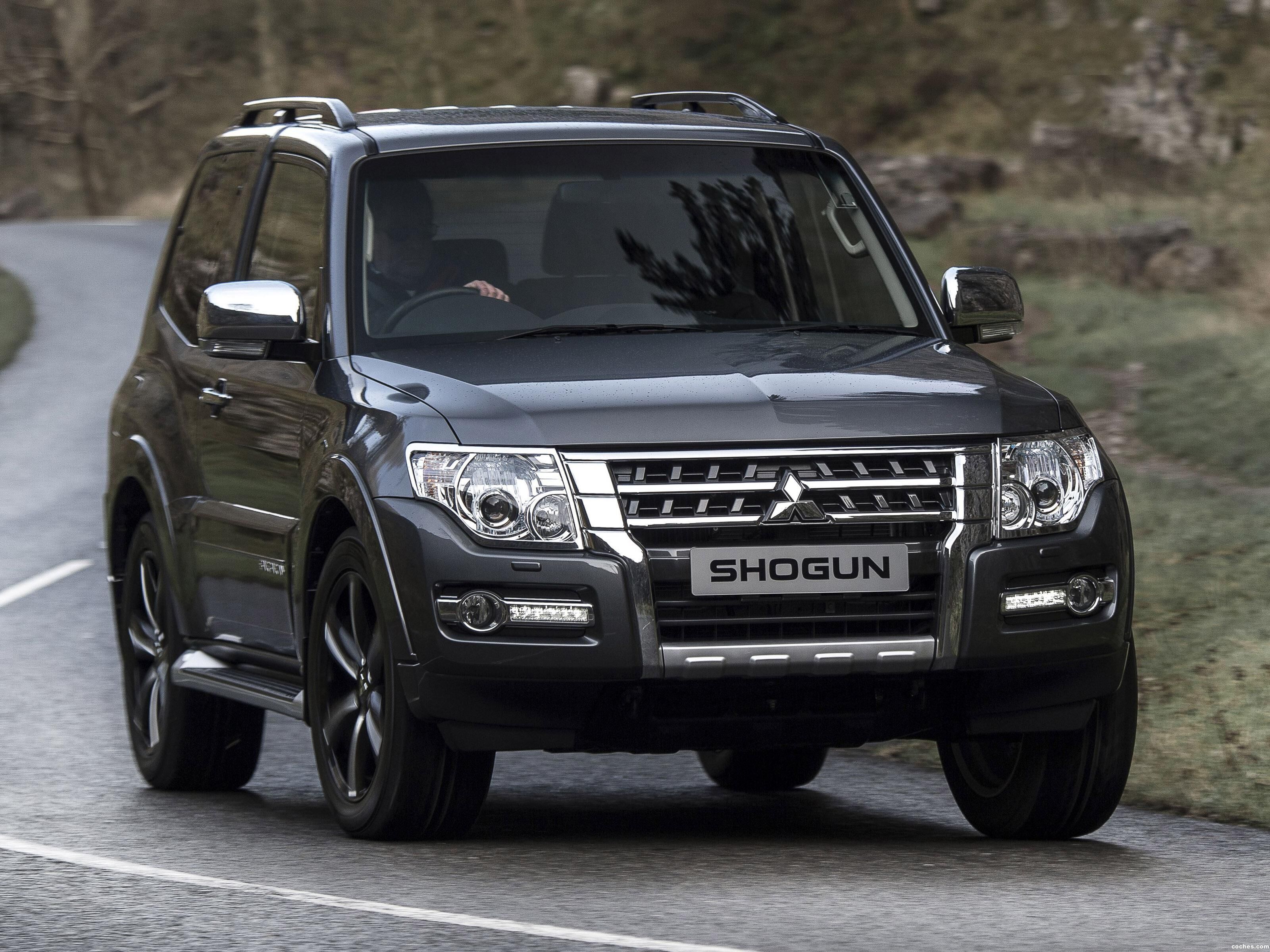 Fotos de Mitsubishi Shogun SWB Barbarian 2015