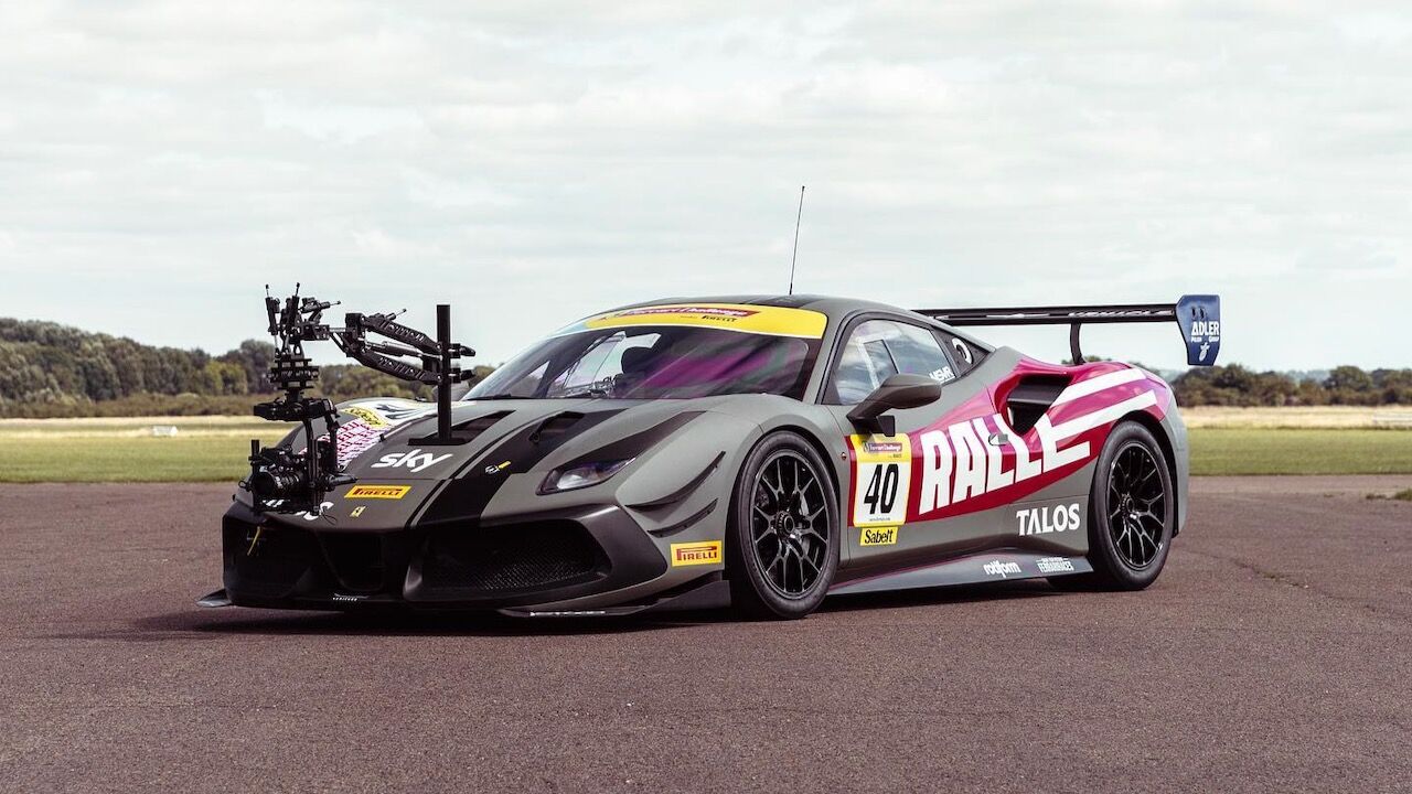 Ferrari 488 Challenge Evo Camera Car, la herramienta definitiva para ...