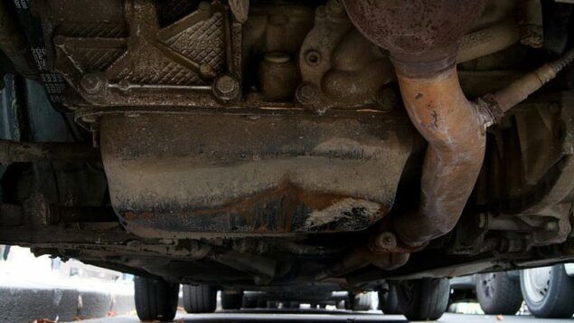 Cárter del coche: Qué es, para qué sirve, problemas y precio del cárter