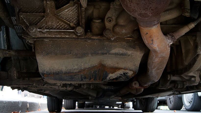 Cárter del coche: Qué es, para qué sirve, problemas y precio del cárter